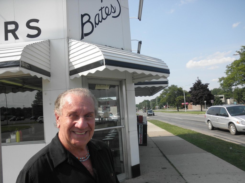 Bates Hamburgers - Livonia, MI | Reviews, Menu & Photos | Foodeist