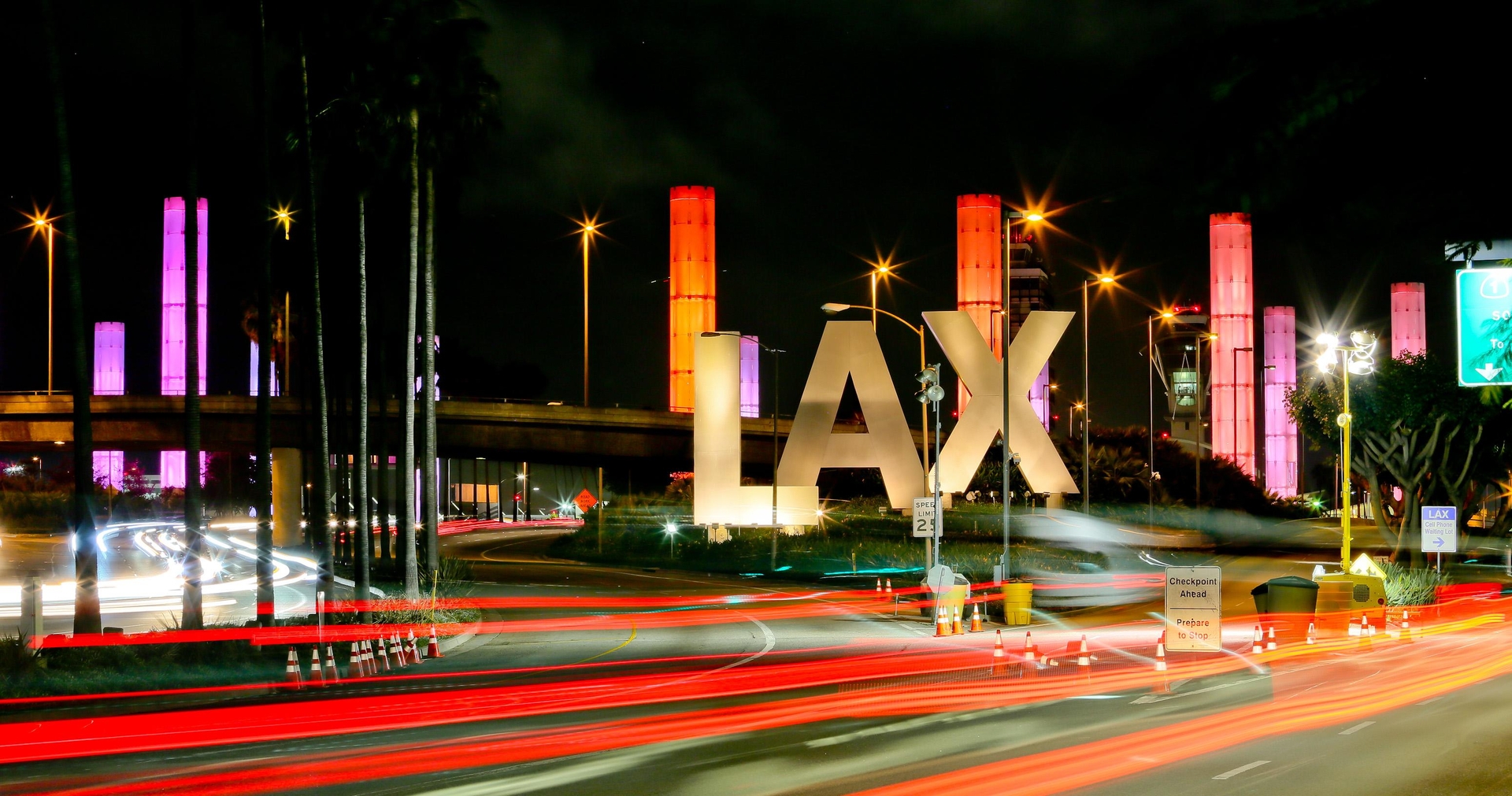 Where to Eat at Los Angeles International Airport (LAX) | Foodeist