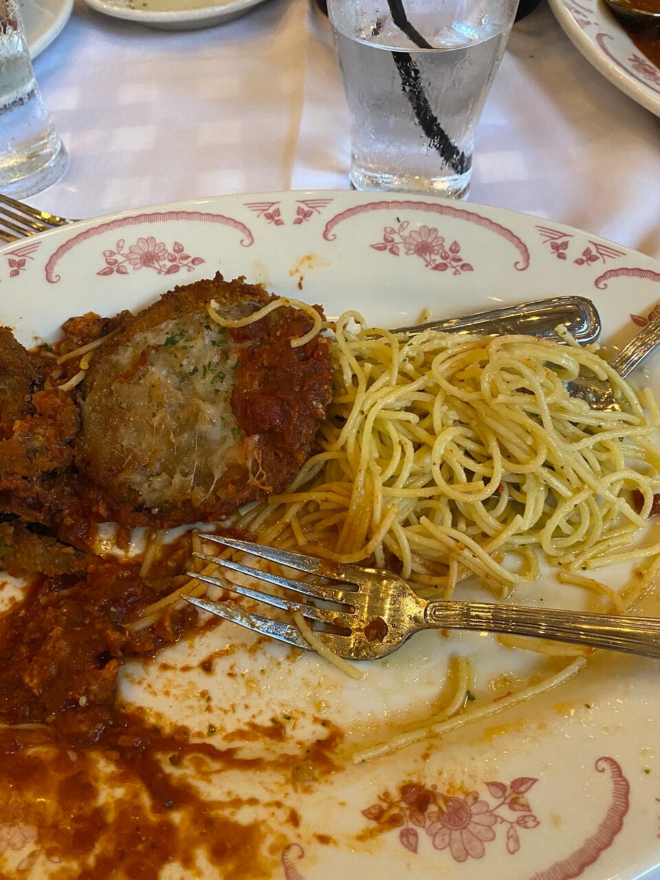 Maggiano's Little Italy Locations, Reviews & Menu | Foodeist