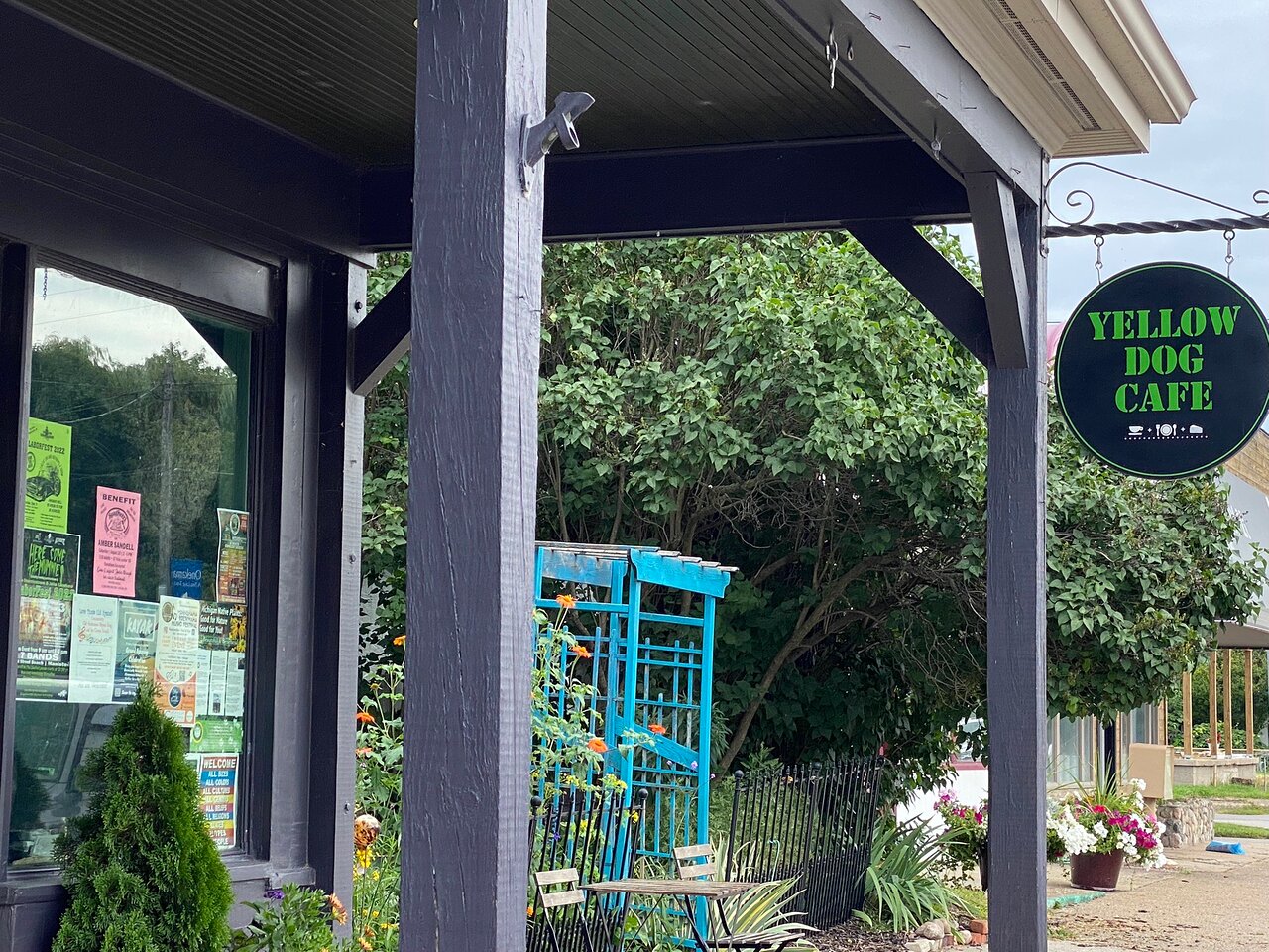 Yellow Dog Cafe - Onekama, MI | Reviews, Menu & Photos | Foodeist