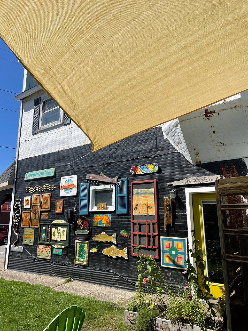 Yellow Dog Cafe - Onekama, MI | Reviews, Menu & Photos | Foodeist