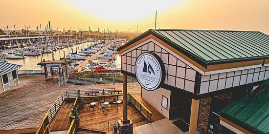 Smith's Landing Seafood Grill - Antioch, CA | Menu & Reviews | Foodeist