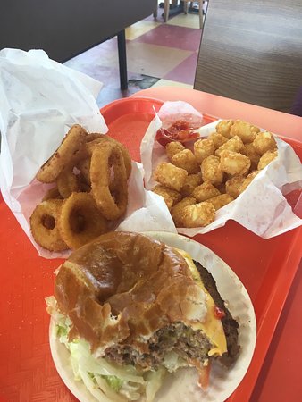 Jumbo House - Columbia, TN | Menu & Reviews | Foodeist